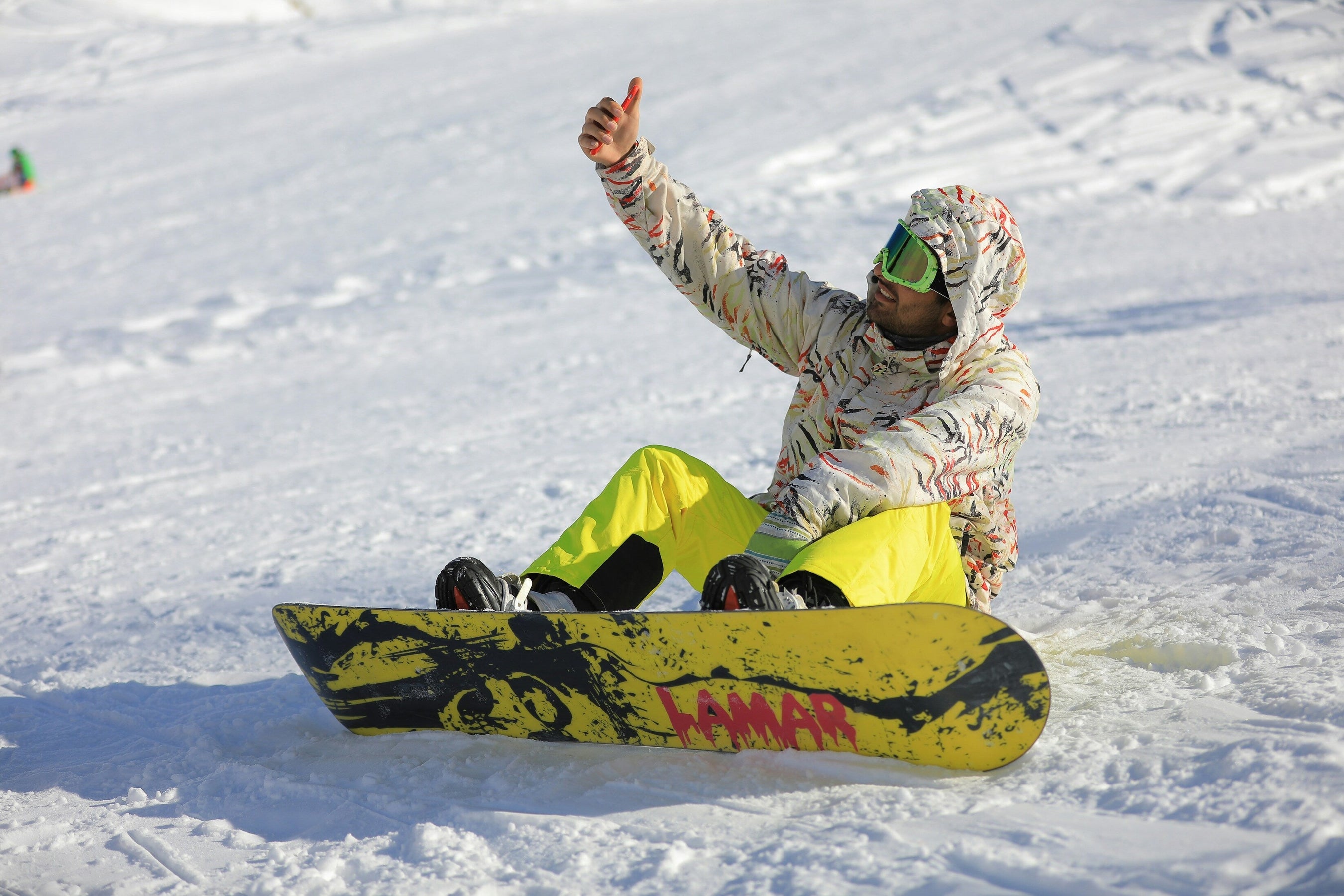 How to Stand Up on a Snowboard (From Sitting) – MobilityDuo