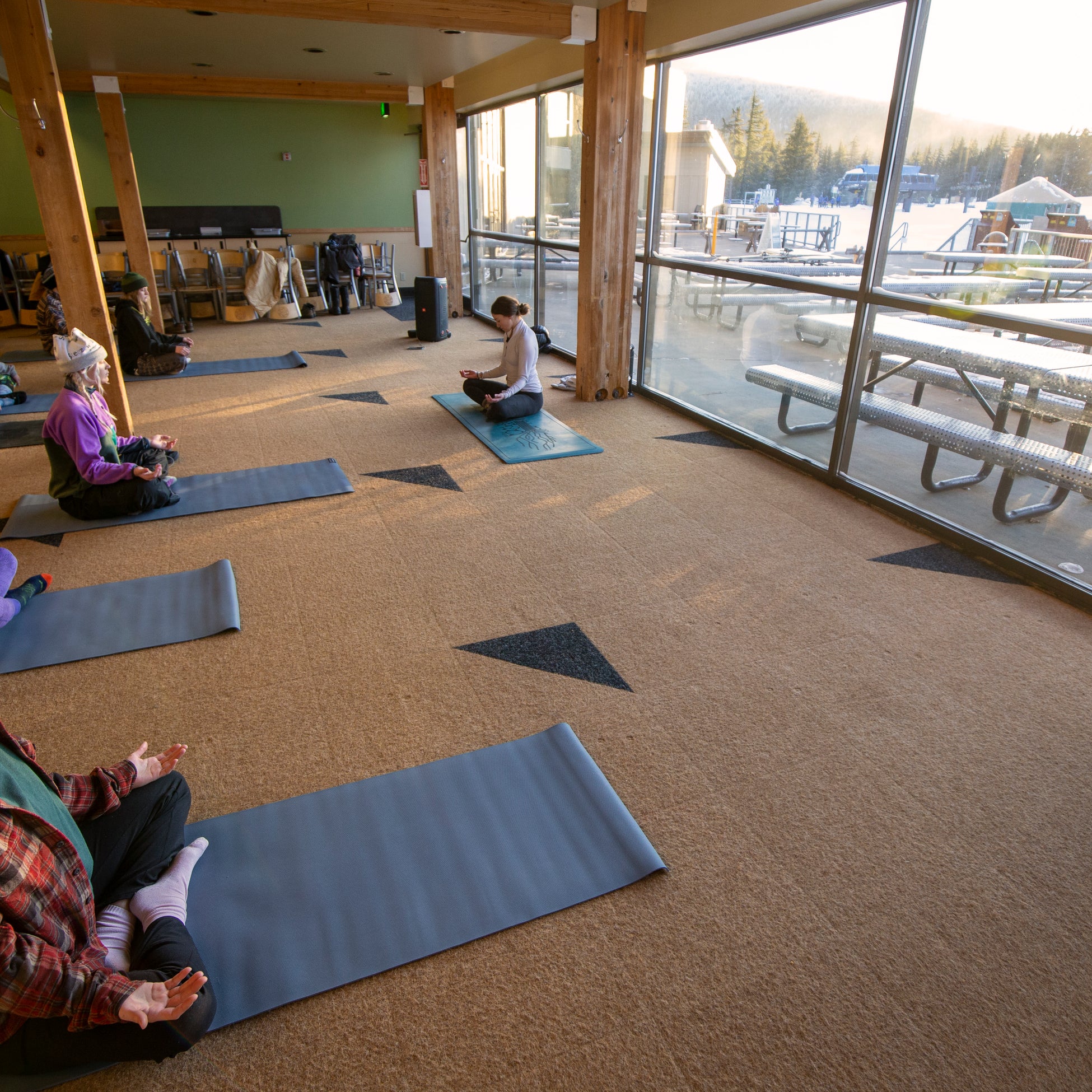 20 FREE Snowboard Workouts to Elevate Your Skills This Season – MobilityDuo